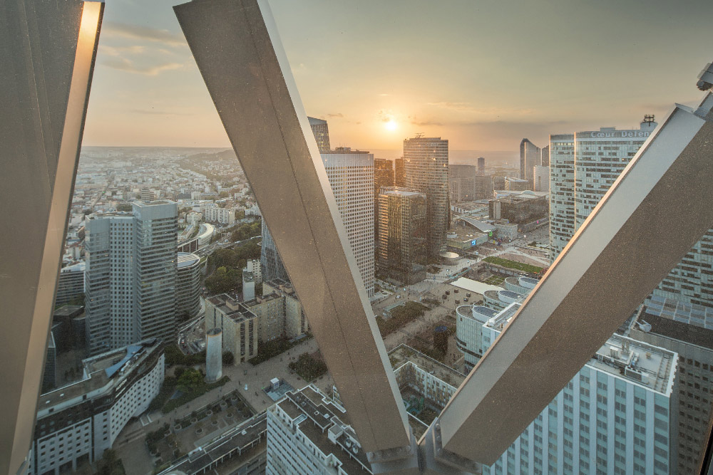 TOUR D2 / La Défense – Christophe Sion | retoucheur numérique